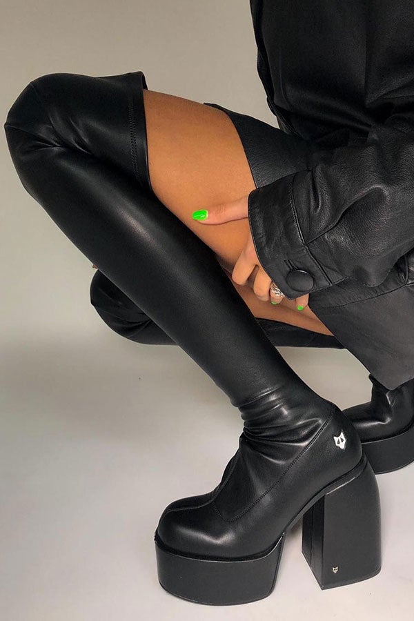 Black Flattering Block Platform Boots – LovelyCoral